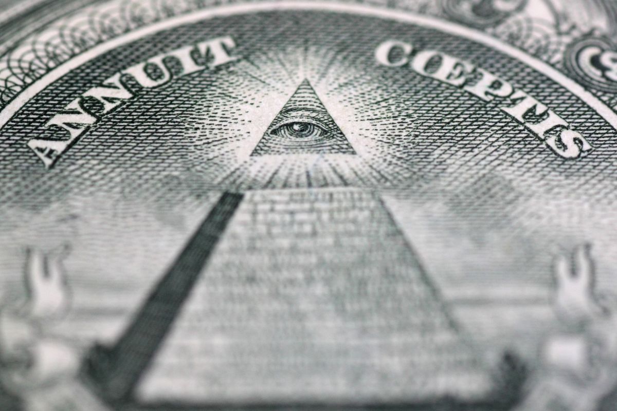 The Hidden Meaning Of The Eye Of God - SymbolScholar