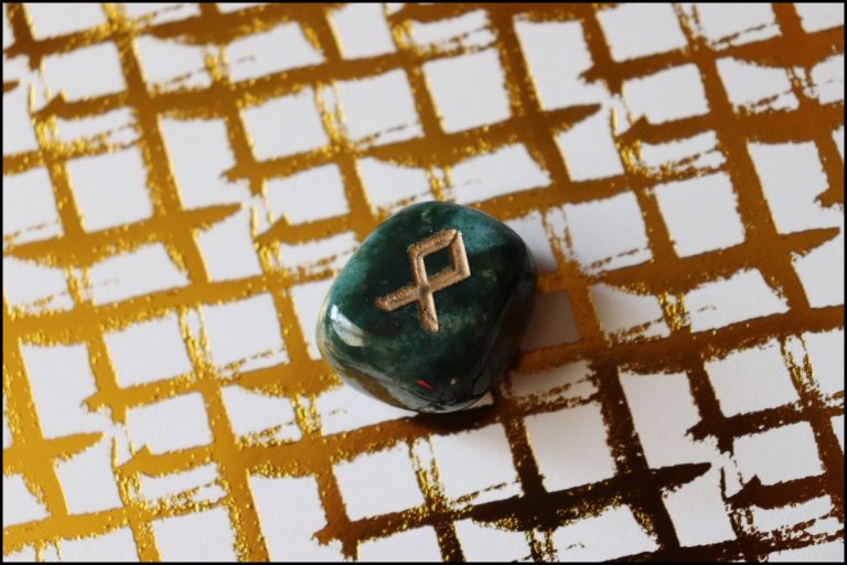 Othala Rune Meaning - SymbolScholar