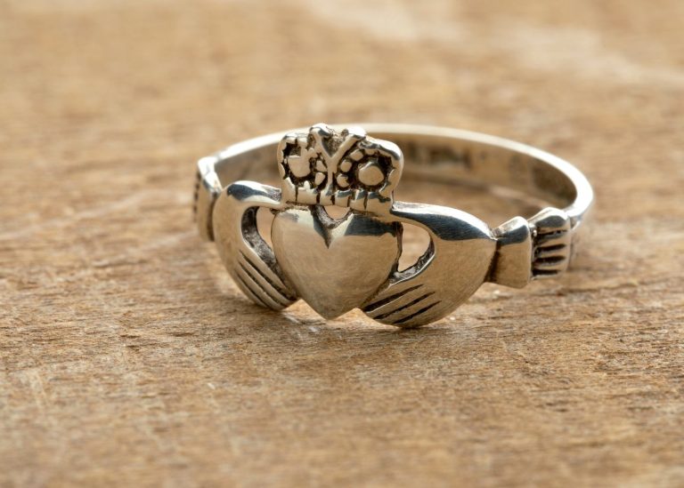 Meaningful Trust Symbols - SymbolScholar