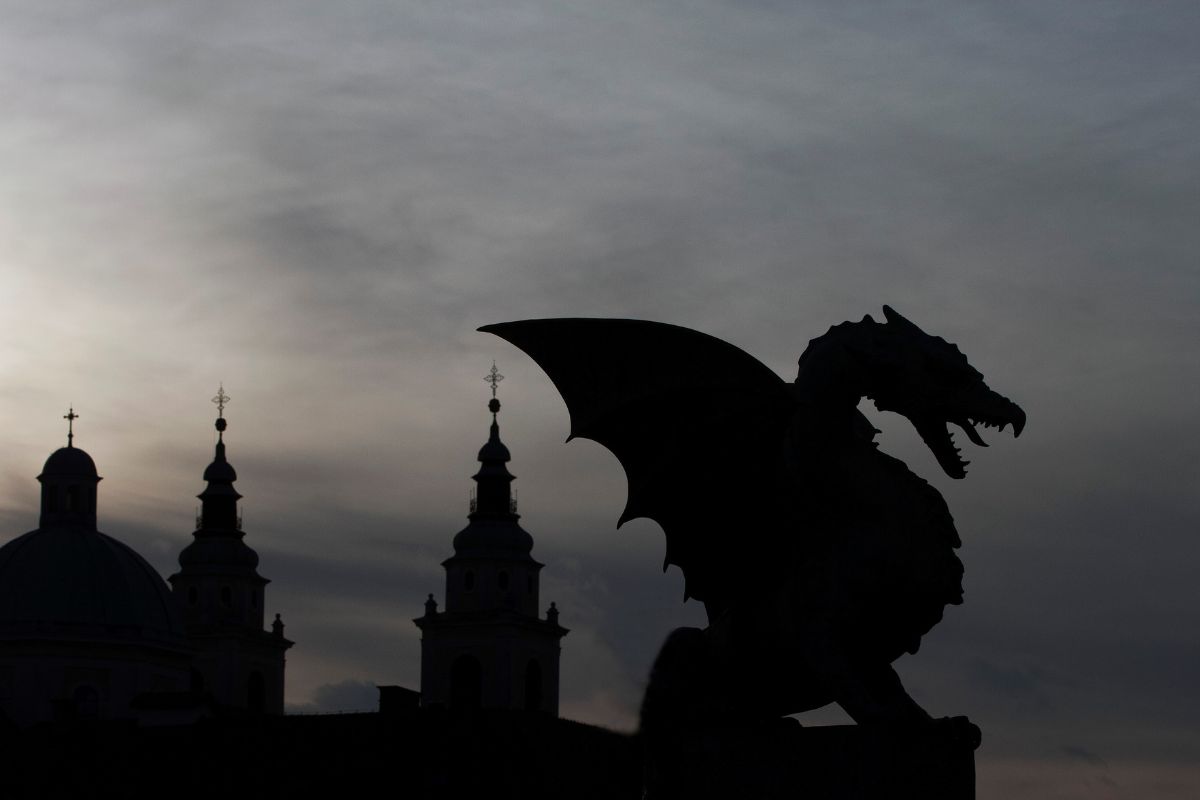 Essential Roman Symbols - SymbolScholar